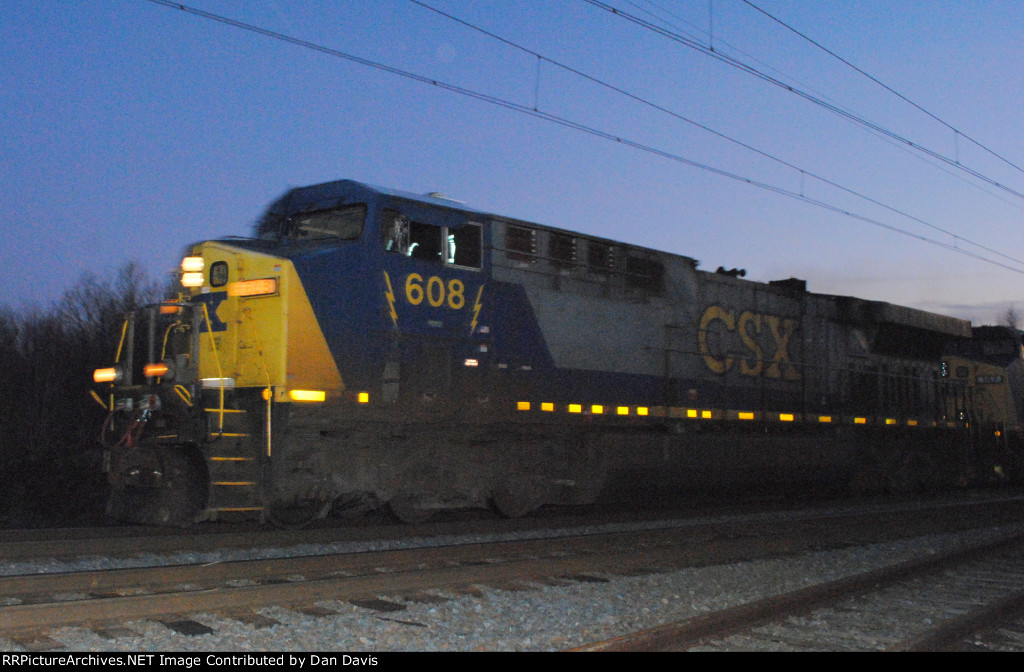 CSX AC60CW 608 leads Q034-09